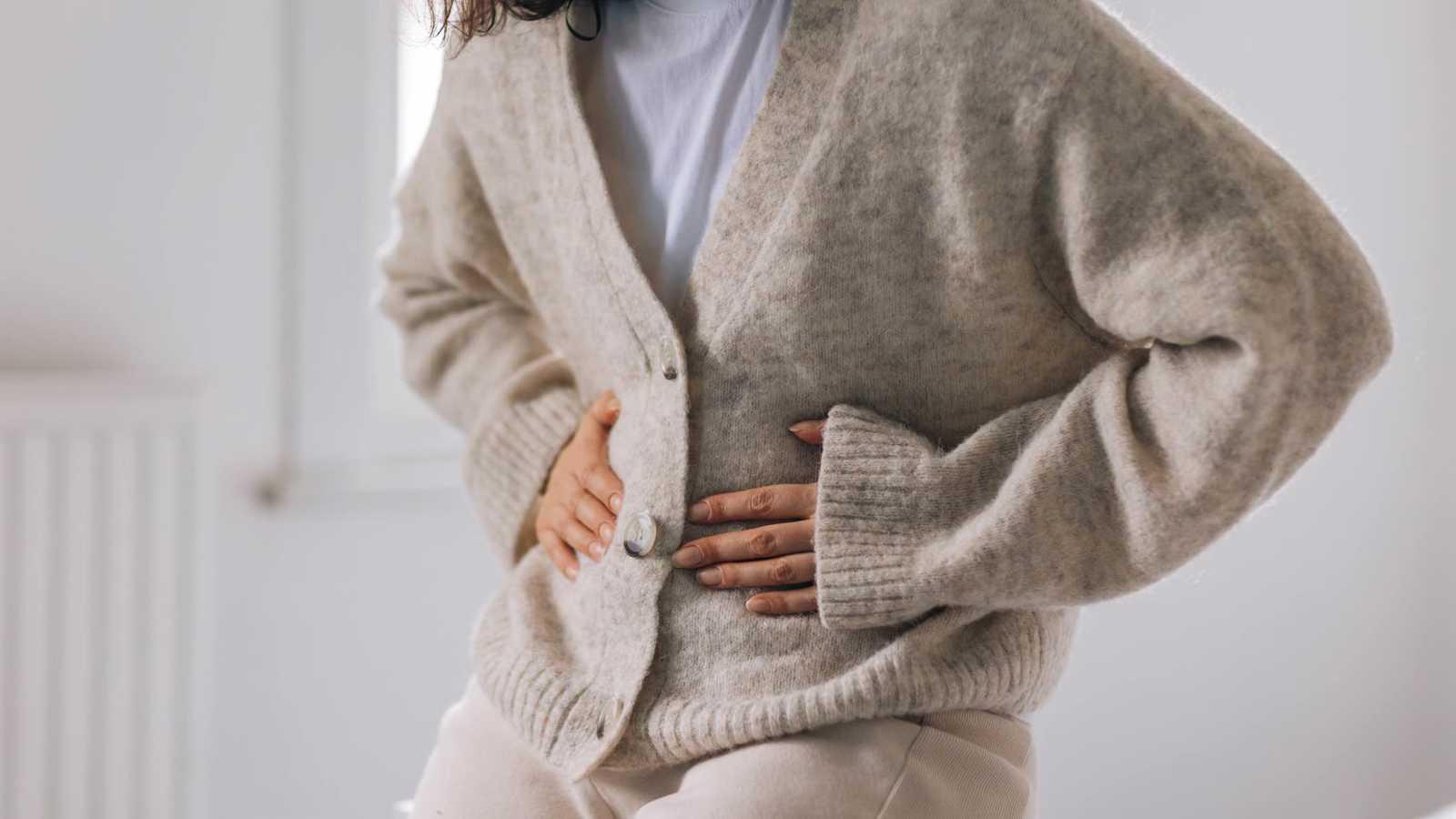 Right-Side Abdominal Pain: A Silent Warning of Gallbladder Inflammation