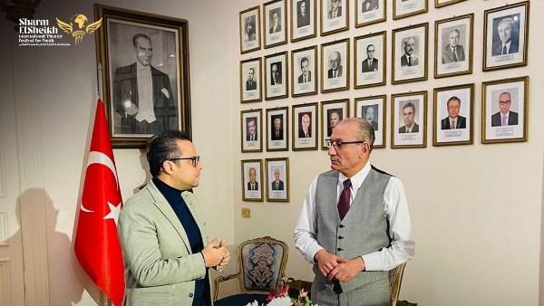 Turkish Ambassador in Cairo Honors “Body, Teeth & a Wig” and Pledges ...